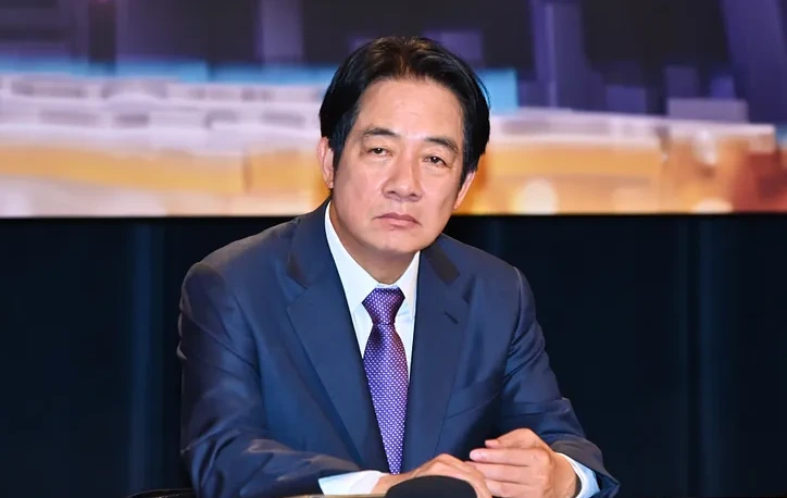 台媒：岛内 大罢免”今日启动，赖清德被喊话 悬崖勒马”