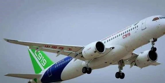 C929客机有多大？与C919放一起就明白了，它才是真正的大飞机