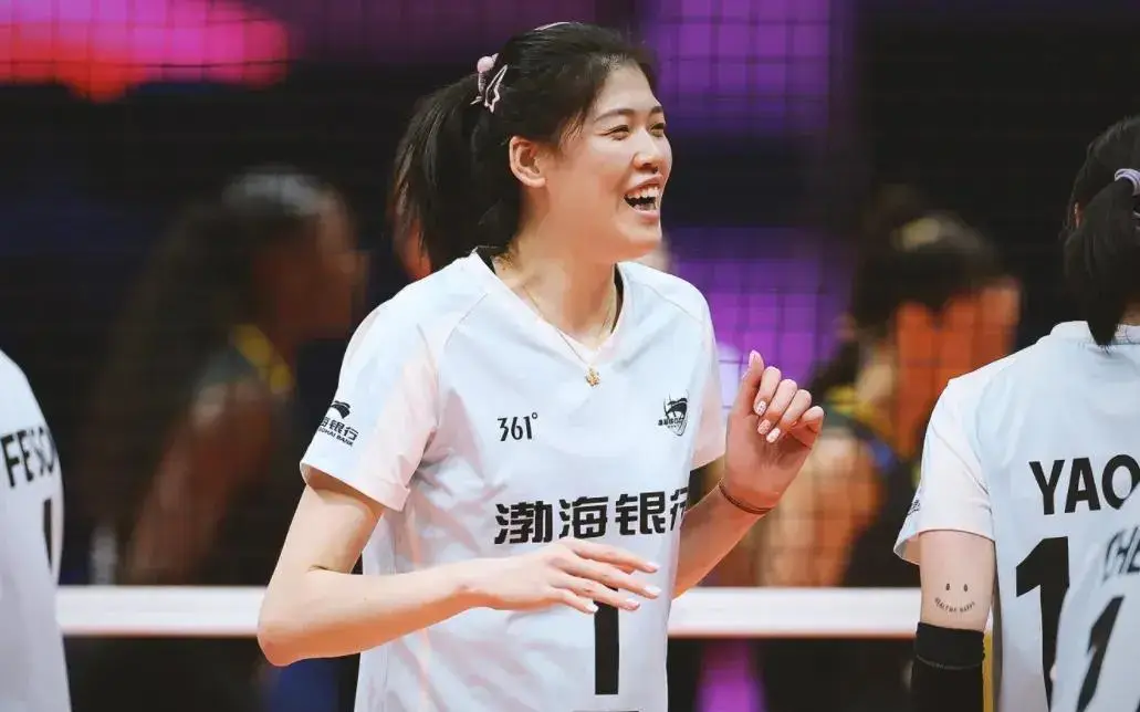 19：30分！朱婷VS李盈莹，女排一姐之争，CCTV5现场直播