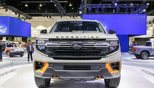 这才是男人的座驾，车长超5米6，配3.5T+10AT，开着有面子