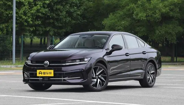 20万买合资B级车，全新迈腾B9，2.0T+7DCT，轴距2871mm，带劲不？