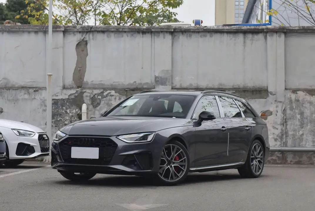 40万！奥迪A4L“亲大哥”，3.0T六缸+零百4.7秒，还要啥宝马5系